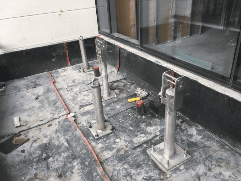 Secure Adhesive Vertical Rigging Sleeve For Safe Work